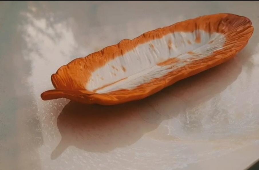 Plume handmade en résine epoxy | Décoration intérieure au Maroc - Mouhim.Ma