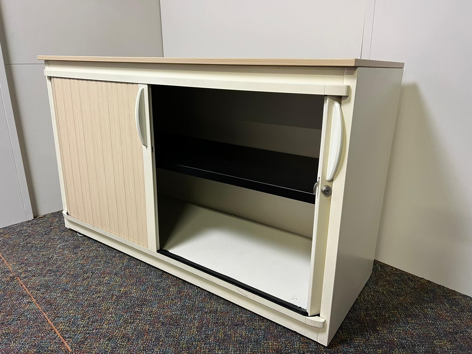 Armoire Steelcase bi-color 120x73cm | Locaux: matériel, fournitures au ...