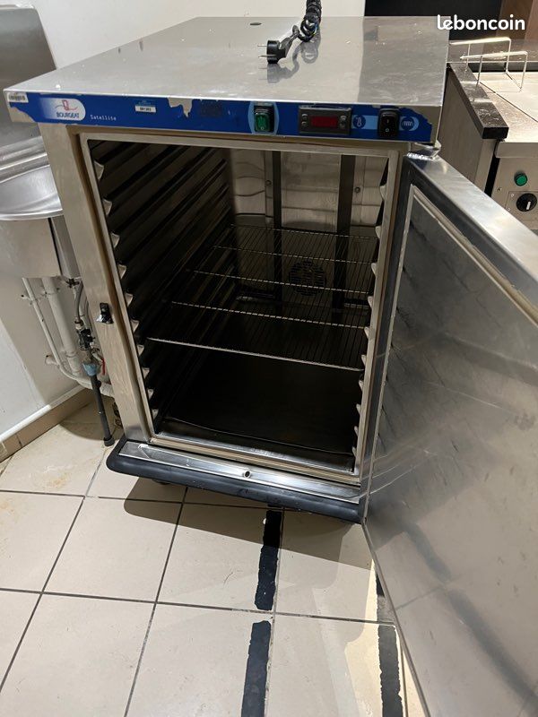 Chariot inox maintien chaud Bourgeat France sur roulette 10 niveaux au ...